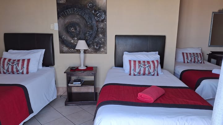 Ocean View 6 Sleeper - Port Shepstone