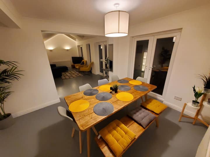 5 Bedroom House, Close To Beach - Bexhill-on-Sea