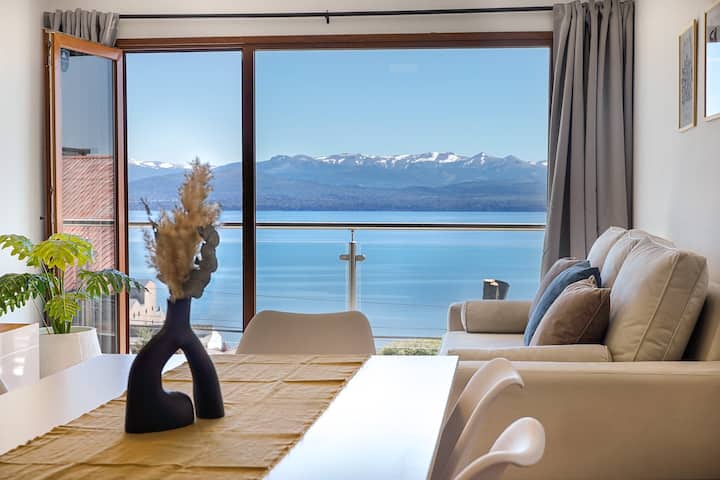 Mirador Del Lago En Corazón De Bariloche - Chile