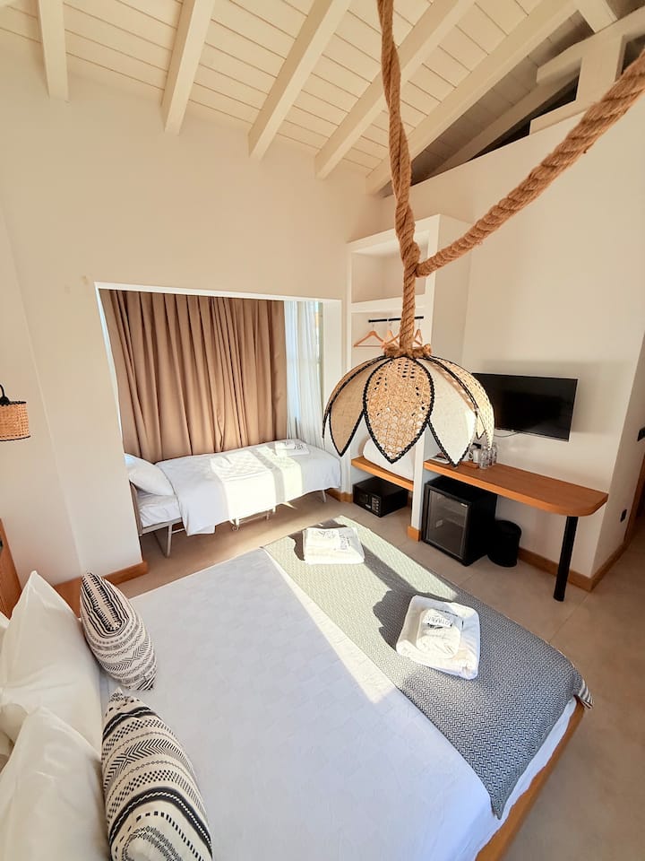 Alaçatı ÇArşı´da Otel - Çeşme