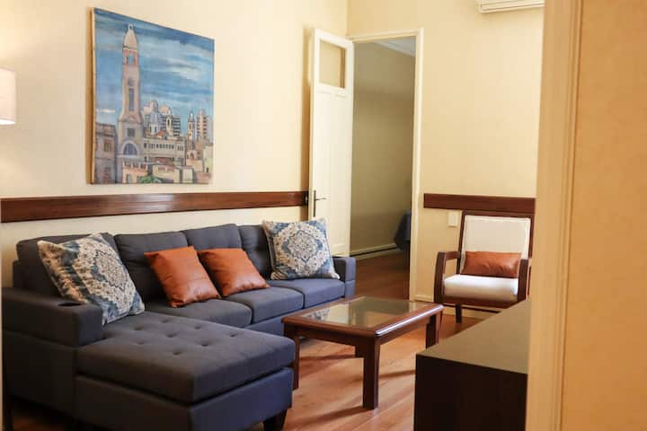 Centrally Located, Quiet Apartment In Cordon - Montevideo