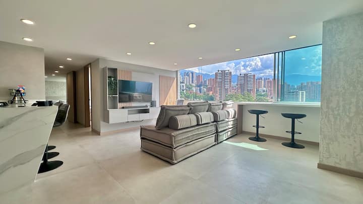 Apto De Lujo: Jacuzzi/ac/2br. Cerca A Milla De Oro - Sabaneta