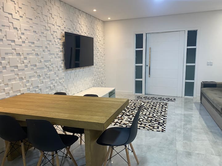 Casa Tranquila Em Canasvieiras - Florianópolis