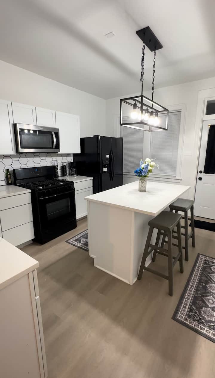 Cozy Casa By O’hare Airport - Skokie, IL