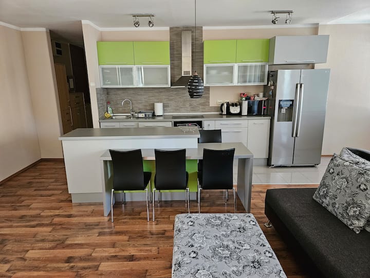 Sava Centar, Arena, 77m², 2-bedroom, Free Parking - Belgrad