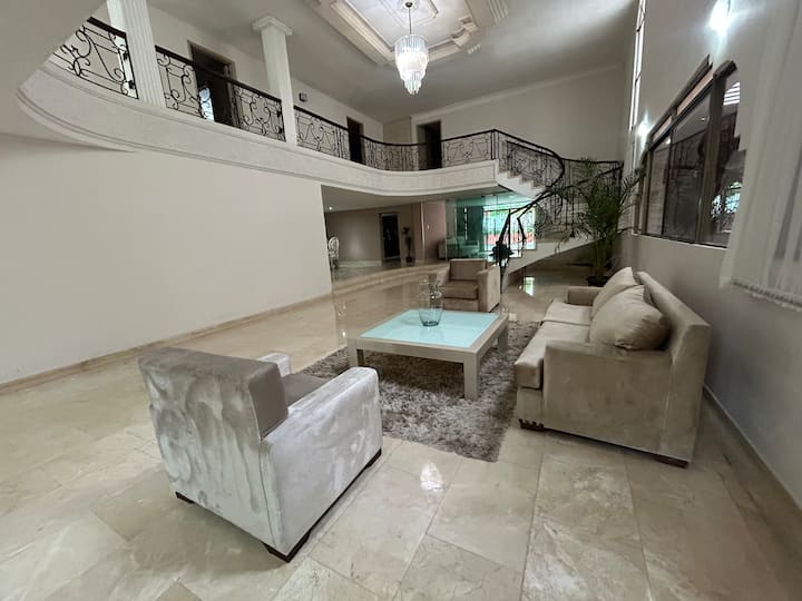 Casa Independiente 5 Alcobas - Barranquilla