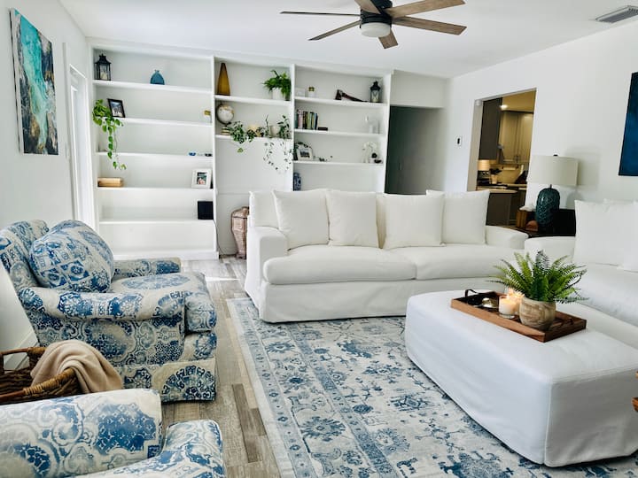 Modern Palm Beach Living - West Palm Beach, FL