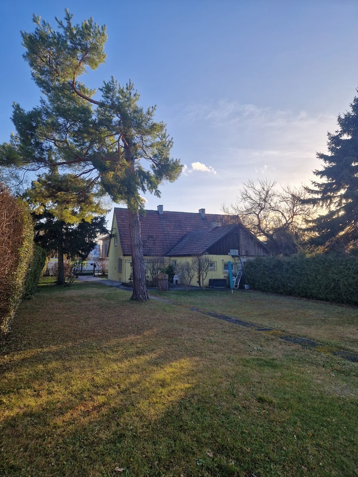 Haus Mit Garten, U Bahn Nähe, Gratis Parkplätze - Vienna