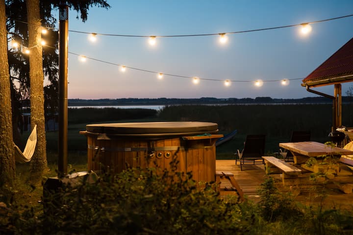 • Specials • Lake View • Jacuzzy • - Estonie