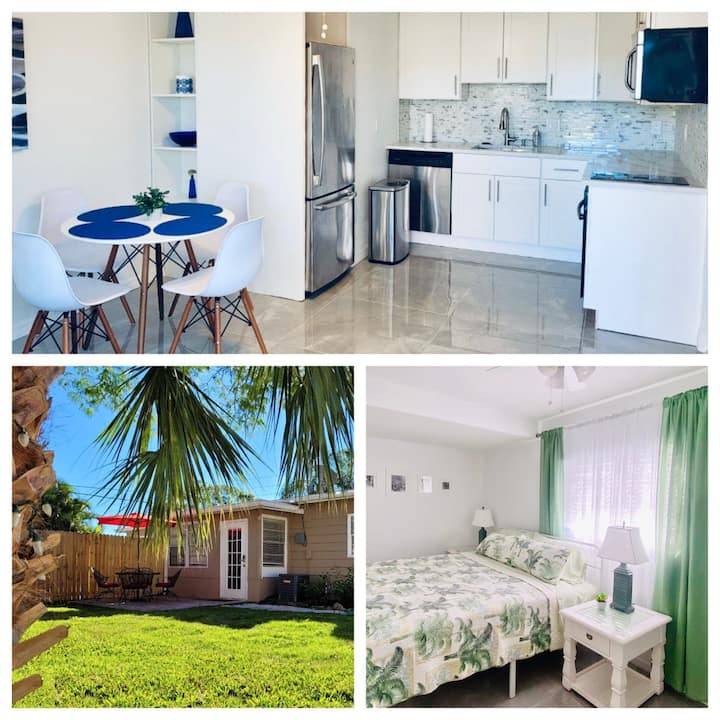 Modern 2 Bedroom Cottage | King And 2 Twins - Siesta Key, FL