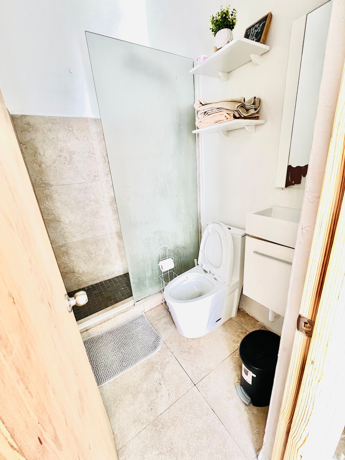 Casita Studio with Jacuzzi/TV/AC/more - Casa particulars (Cuba) for ...