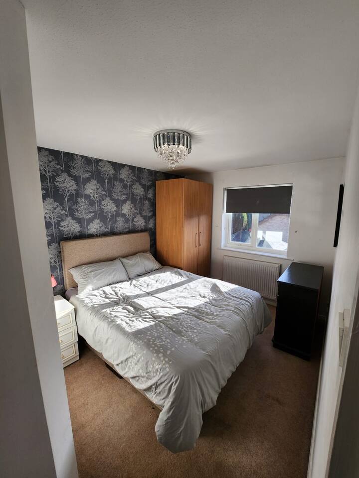 Spacious Double Room - Bognor Regis