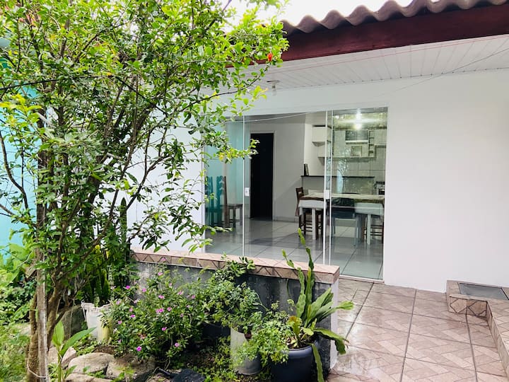 Espaçosa E Confortável, 2 Quartos. - Araucária