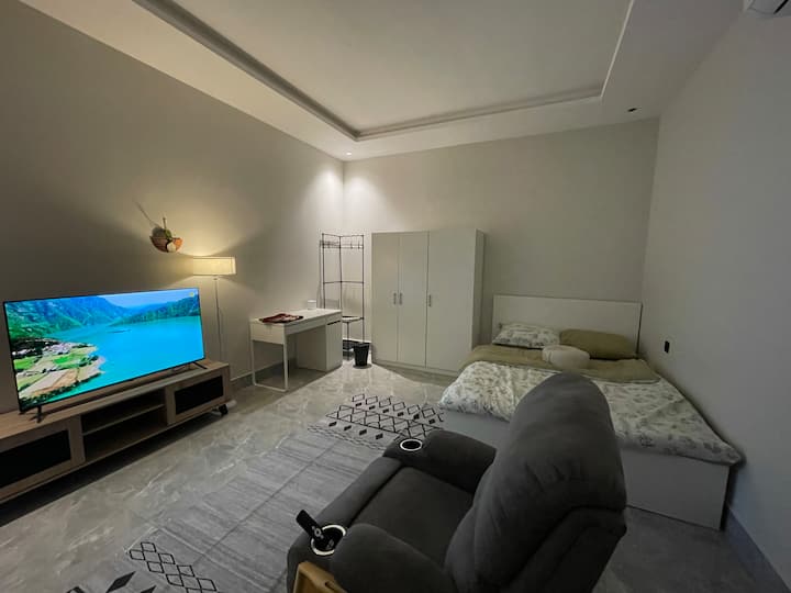 A Bright & Quite Studio With Comfy Bed / +Gym - Riyadh