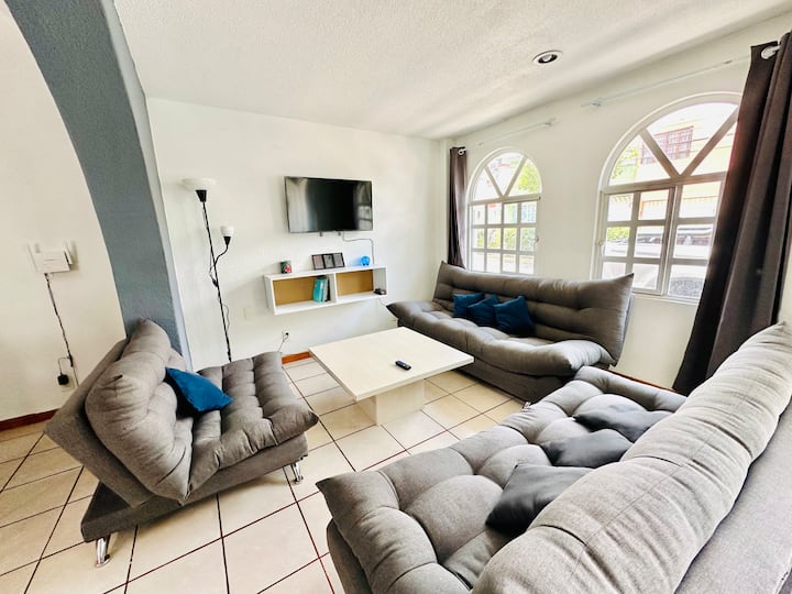 Casa Amplia | Luminosa|aud Gnp|estadios|fuertes - Puebla