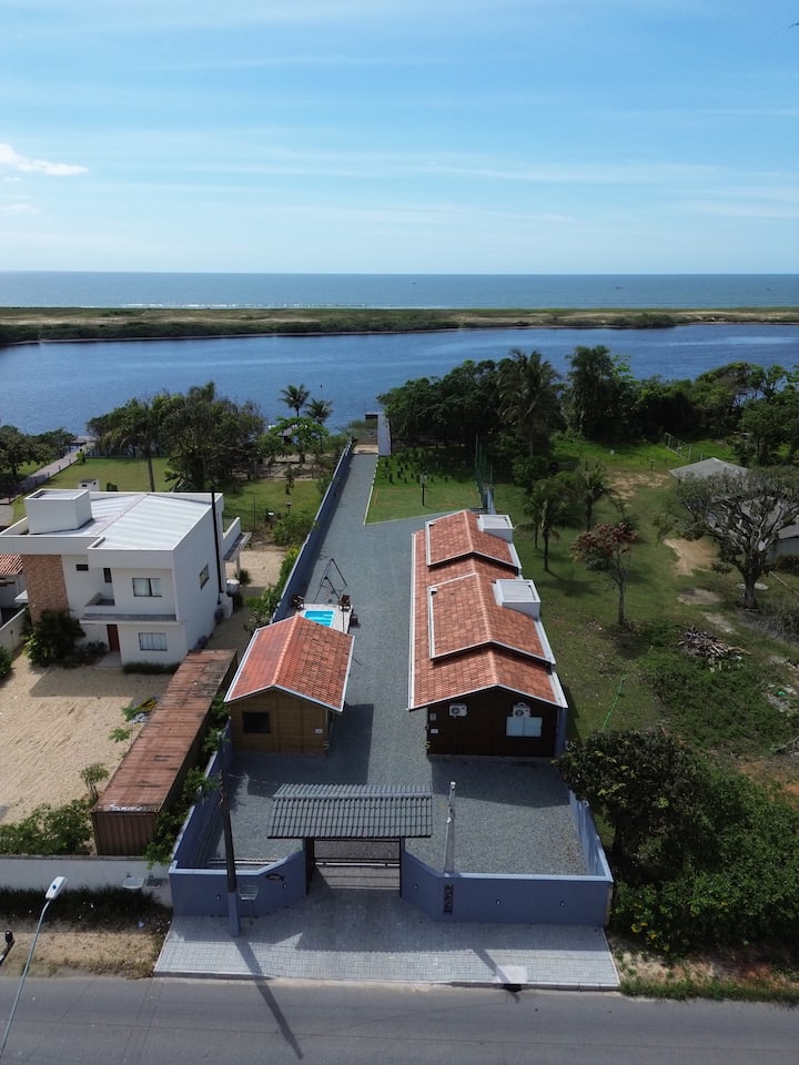 Casa Na Praia Cm Piscina E Lagoa Para 18 Pessoas - Barra Velha