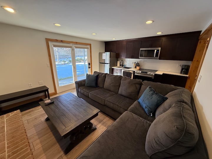 Private 2 Bedroom Guest Suite W/grill & Hot Tub - Sandy, UT