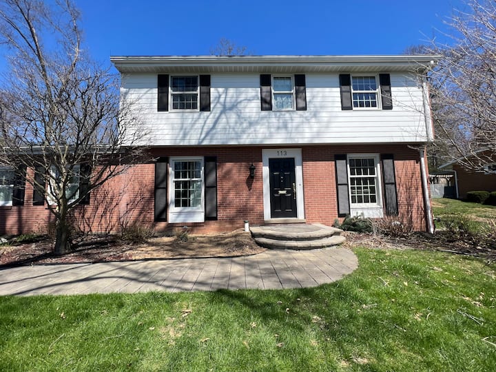 Pet Friendly Home In Butler - Butler, PA