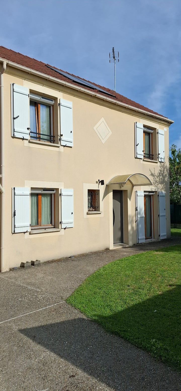 Maison Agréable - Vert-Saint-Denis