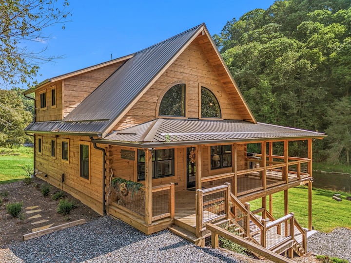 Brand New Cabin - New River - Hot Tub - Lansing, NC