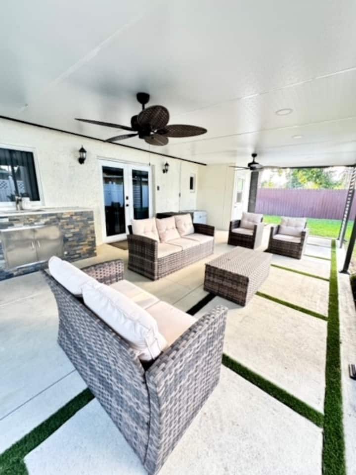 The Royal Oasis - Broward County, FL