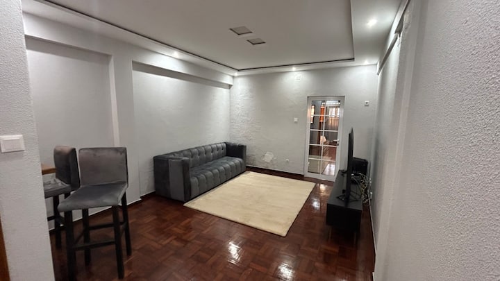 Apartamento T1 No Bairro Azul - Angola
