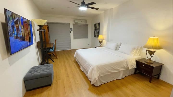 Prime Makati 4br Family Home | Near Mall • Wifi - Manila