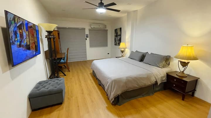 Prime Makati 4br Family Home | Near Mall • Wifi - Manila