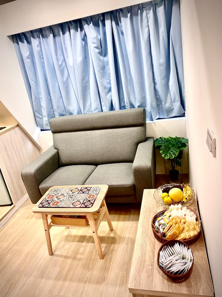 Linda’s Houseno.1-1:西門商圈~ 2房1廳<最多可5個人入住> - Taipei Railway Station