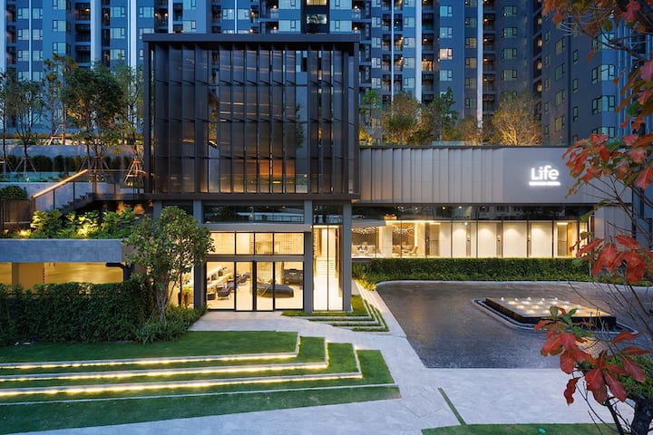 Digital Nomads L Bts Talat Phlu - Bangkok