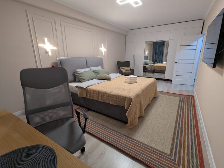 City Center Deluxe Apartment - Chisináu