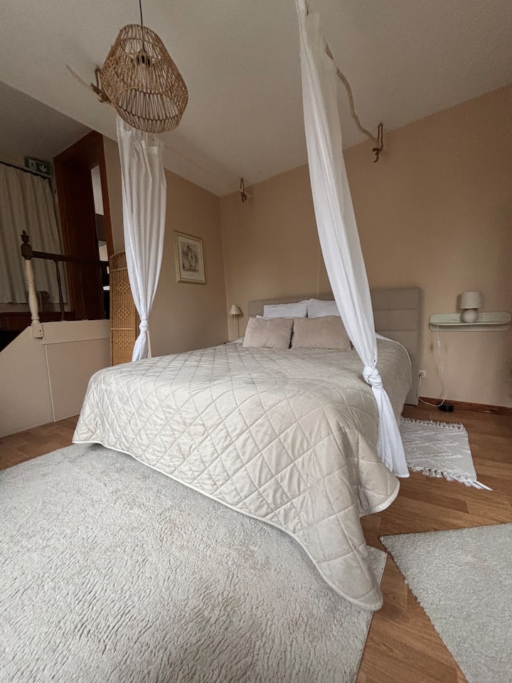 Au Petit Nid Froissart -Chambre D'hôtes - Chimay