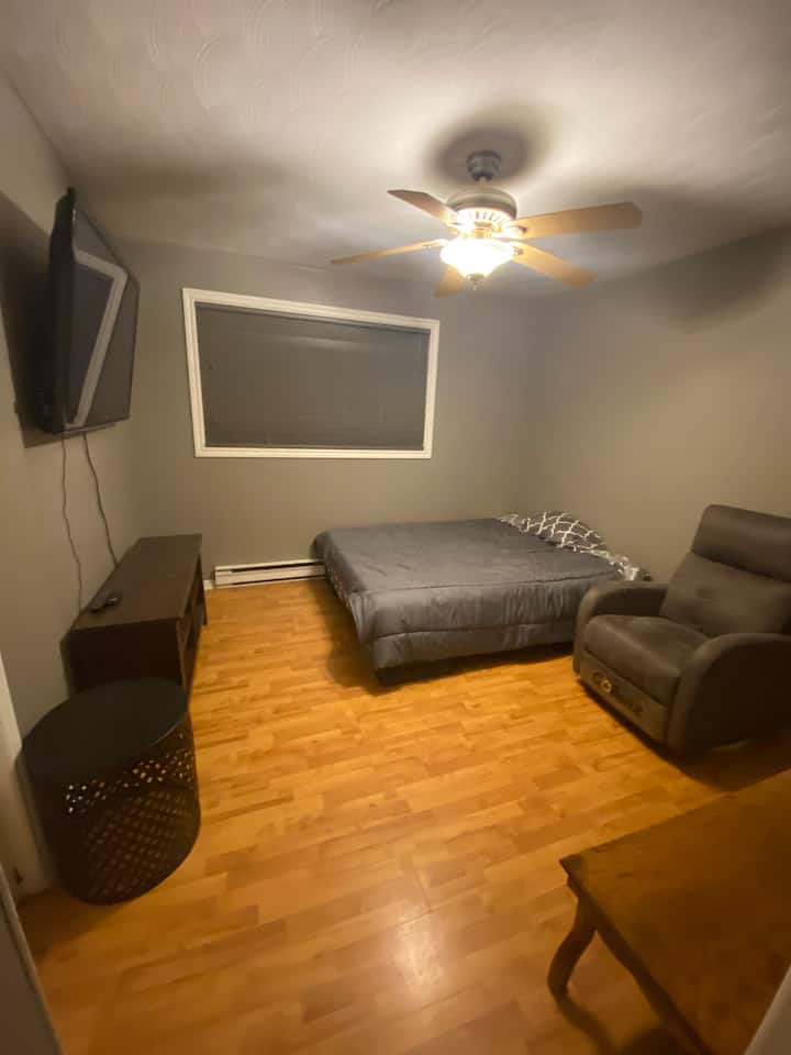 Room To Rent, Dog Friendly - Moncton