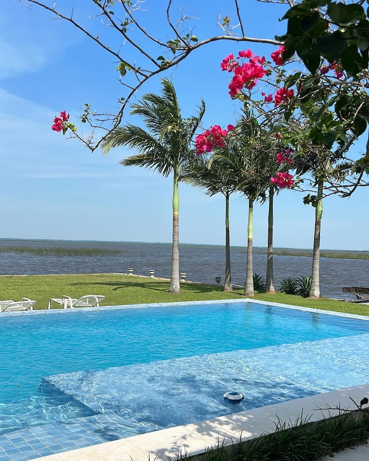 Casa En San Bernardino - Paraguai