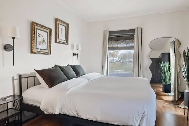 Welcome To Your Cozy Retreat In Central Rochester! - Rochester, NY