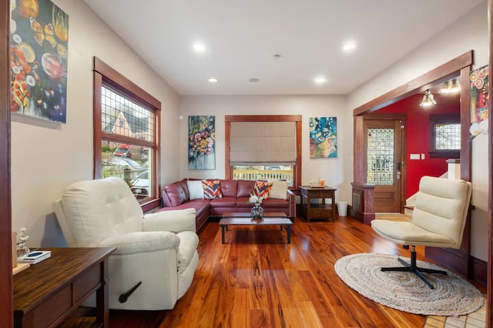 Queen Anne Retreat W/ Scenic Views & Home Gym. - Seattle
