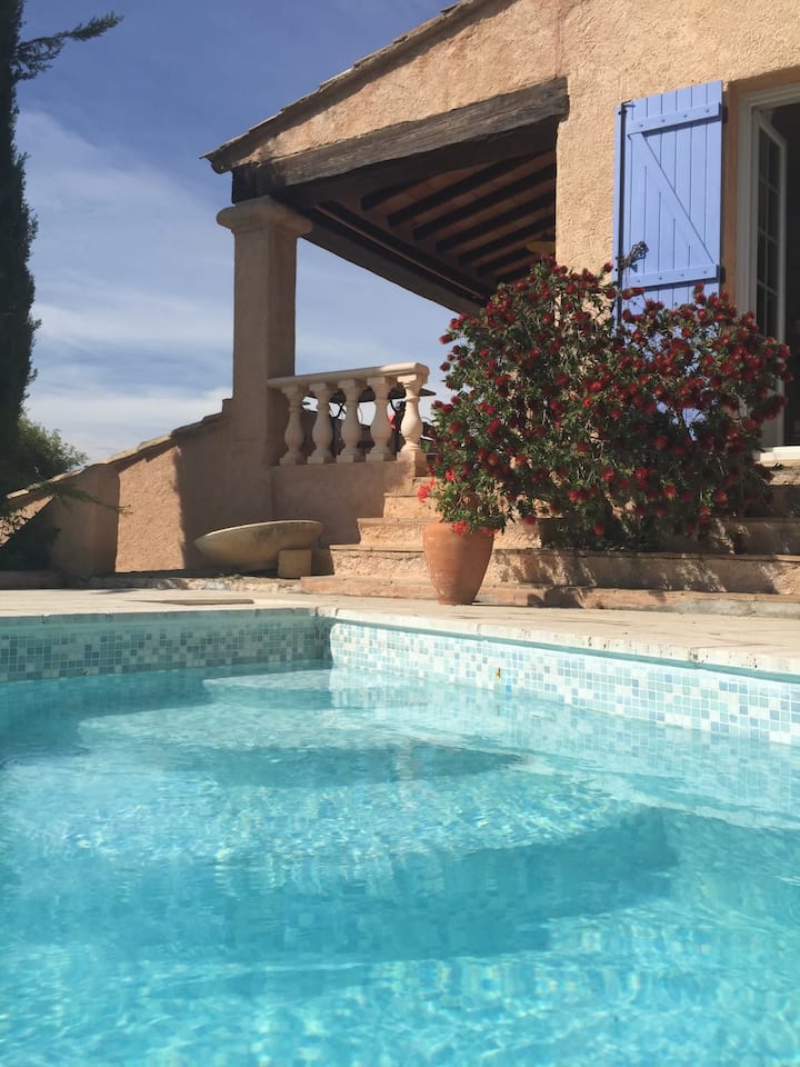 Le Belvédère:parking Terrasse Privée Piscine - Saint-Tropez