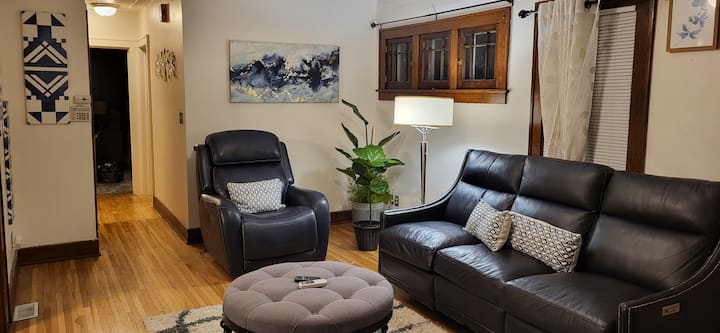 Cozy 3 Bedrooms - Minneapolis, MN