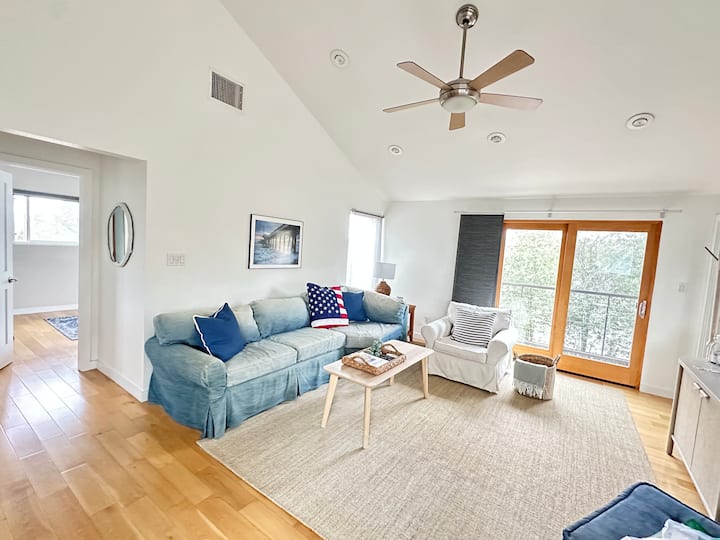 New Spacious Loft 2br By Lax Beach Sofi Intuit Lmu - Manhattan Beach, CA