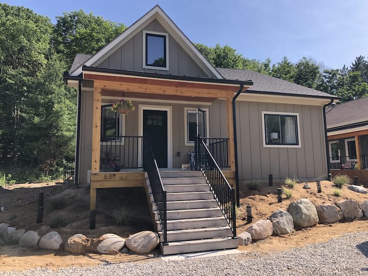 Modern Woodland Cabin On M22 | New Build W/ Porch - Glen Arbor, MI