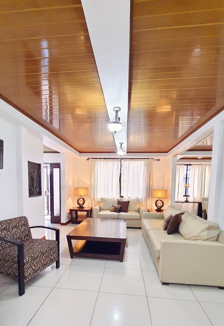 Casa La Paz Un Lugar Acogedor Cerca Del Aeropuerto - Costa Rica
