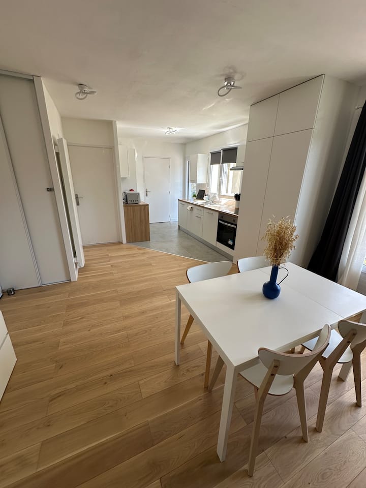 Appart. Nantes Centre - 1 à 6 Personne(s) - Saint-Herblain