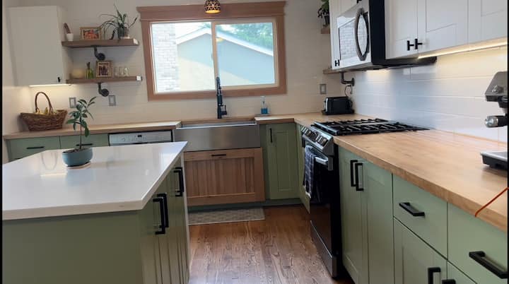 Family Friendly Home Near Beach Quiet Cul De Sac - Victoria