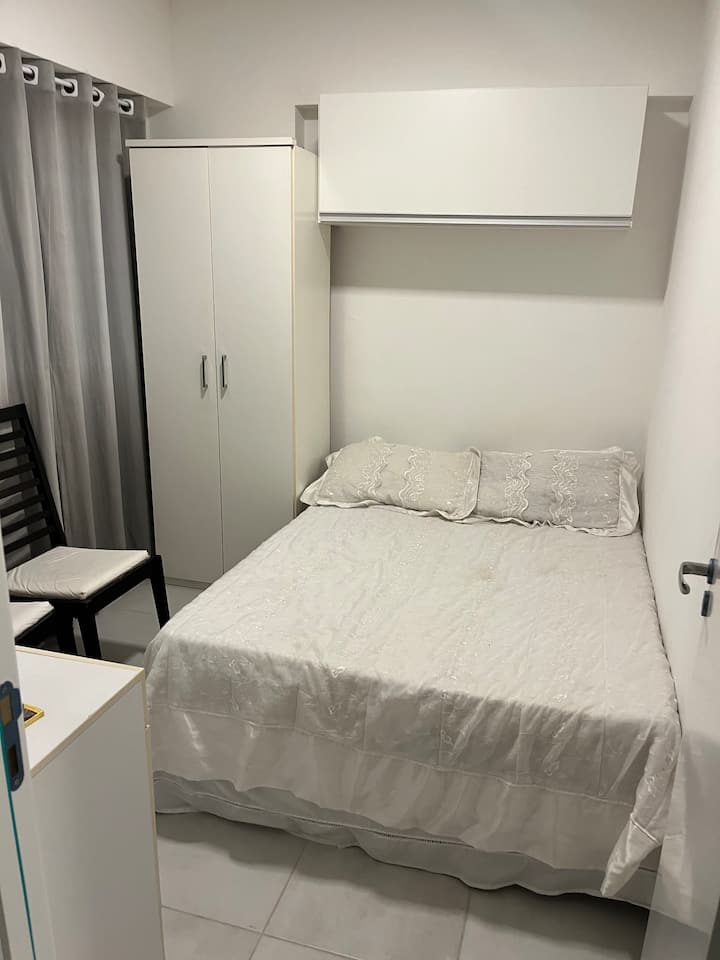 Apartamento 200 Metros Da Praia - Recreio dos Bandeirantes