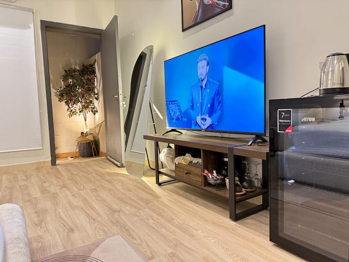 استديو وجلسة خارجيه | دخول ذاتي مدخل خاص - Riyadh