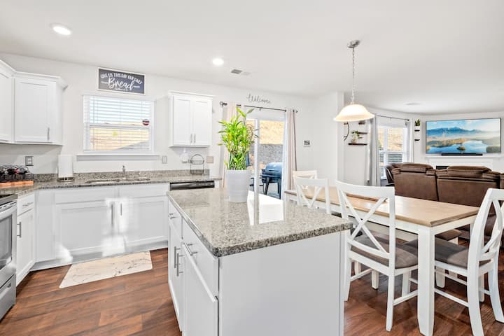 Beautiful Serene Stay 5 Miles From Clemson! - Pendleton, SC