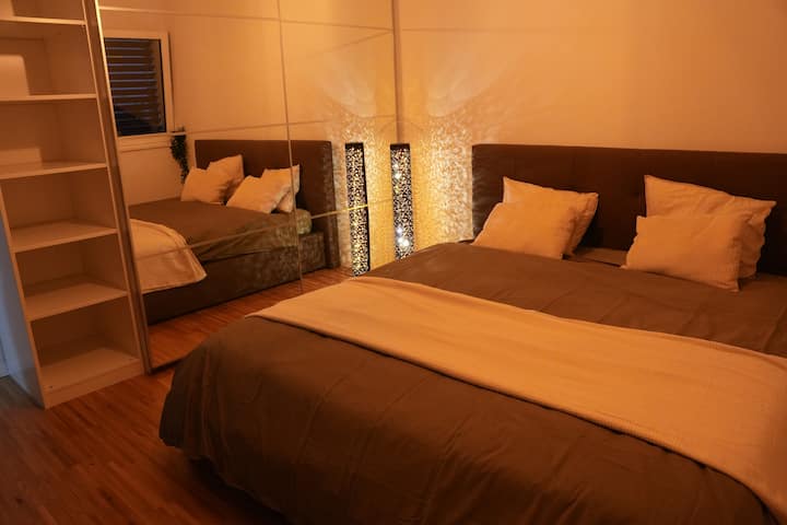 Chambre Avec Salle De Bains - Vevey