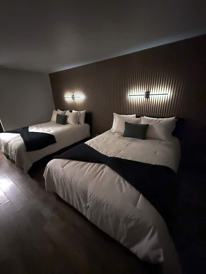 Relaxing, Modern, All New Free Shuttle To Sdc! 115 - Branson, MO