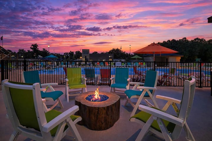 109 Ground Level, Walk To Convention Center And La - Branson, MO