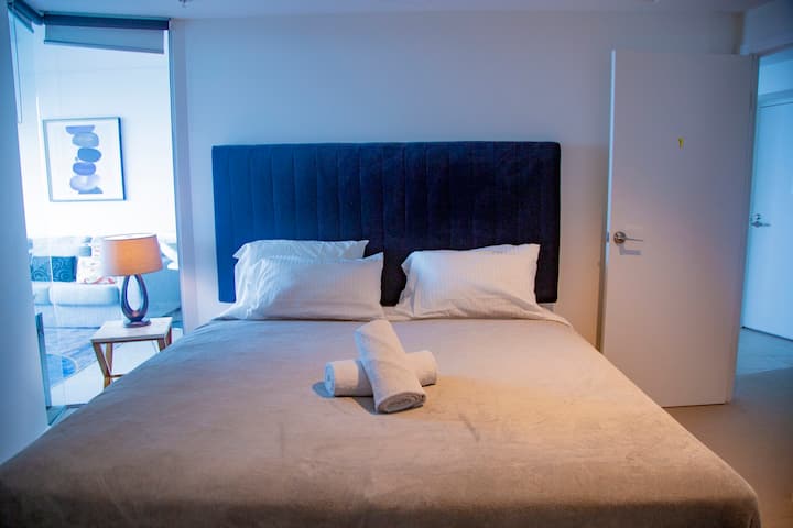 Private Bedroom On The Top (1) - Australia